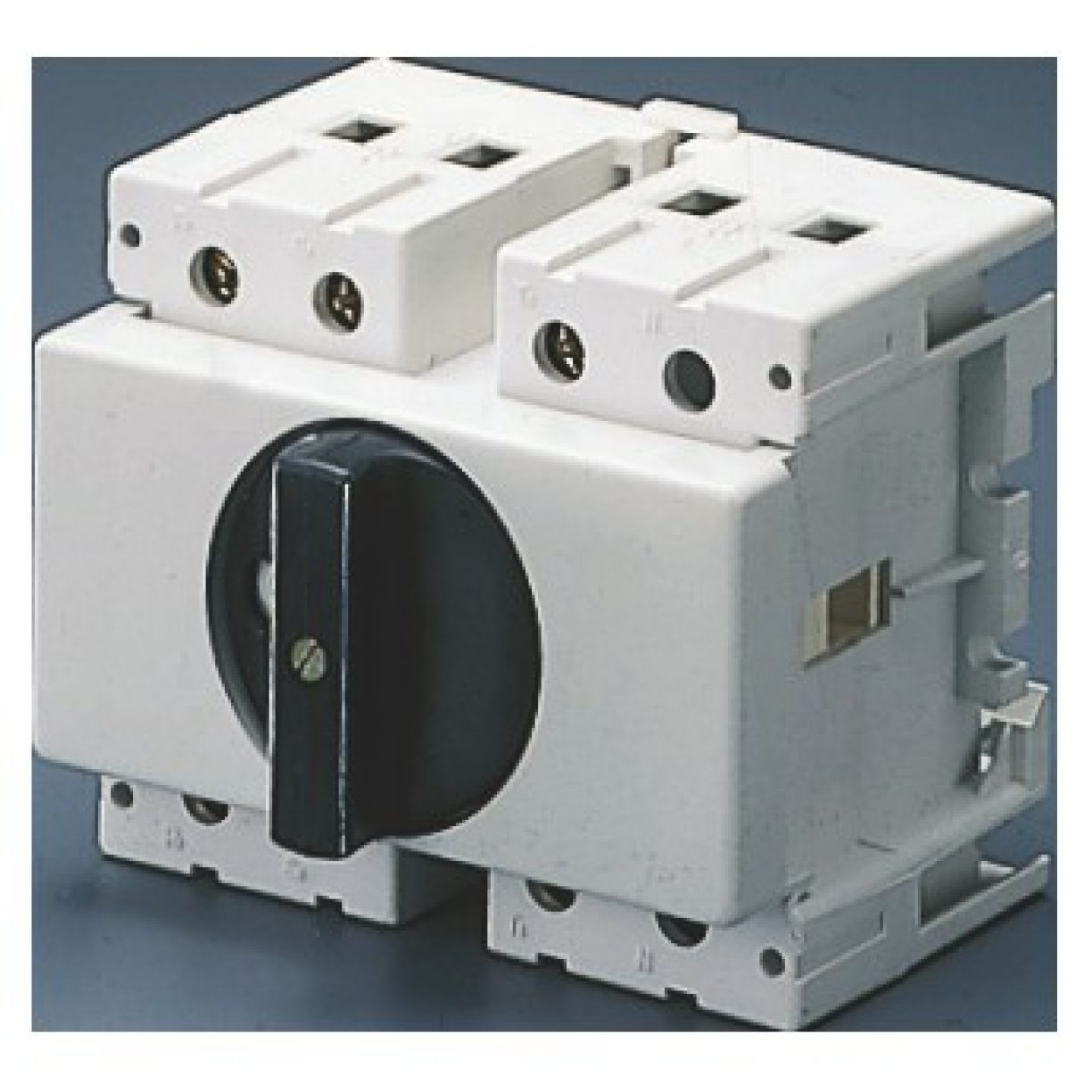 ROTARY ISOLATOR SWITCH - FOR DIN RAIL - BLACK HANDLE - 3P 4M EN50022 ...
