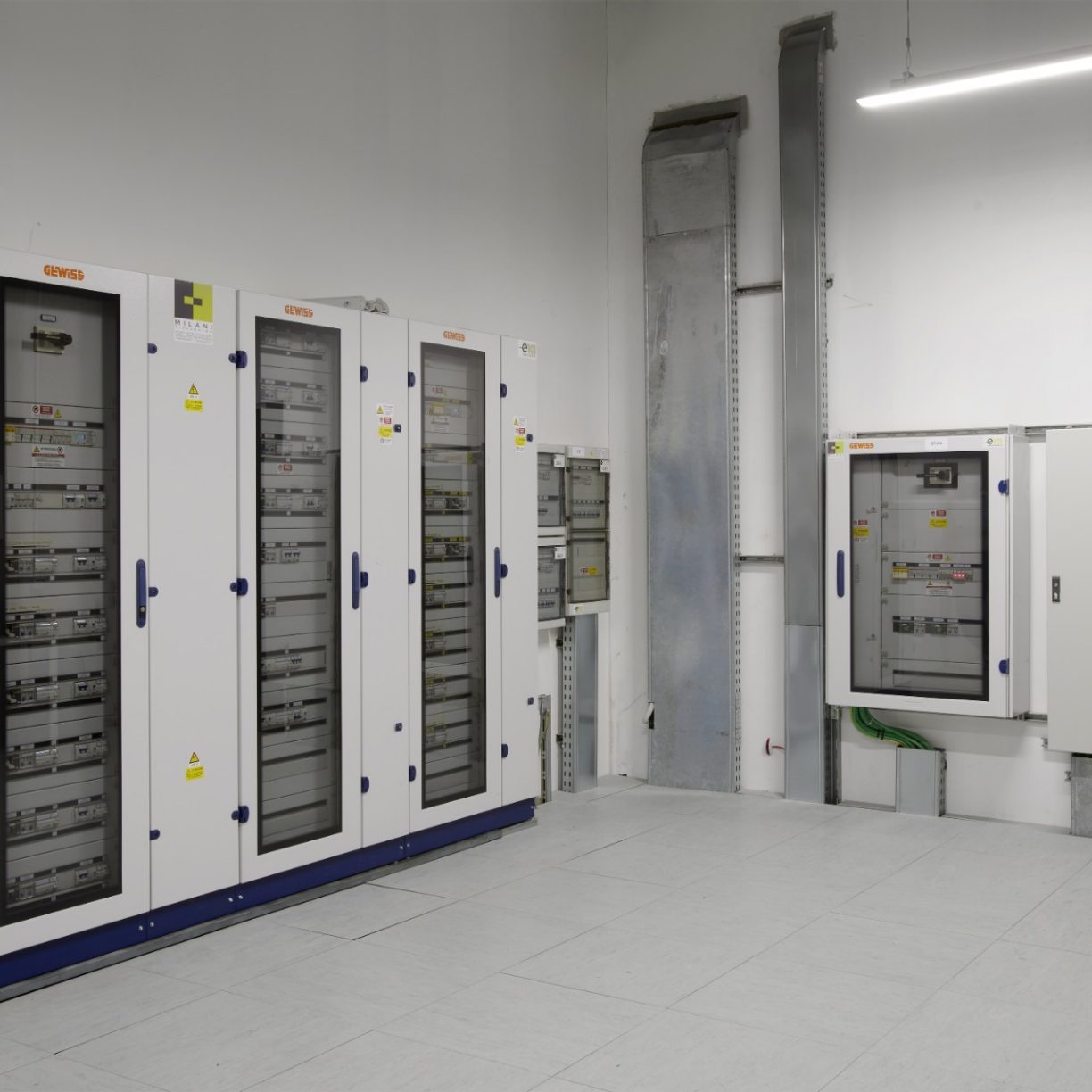 QDX 1600 H Modular enclosures up to 1600A - IP55 | Gewiss