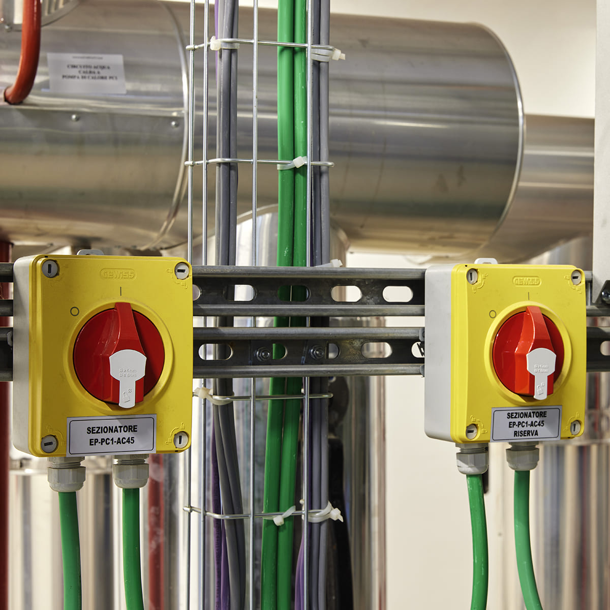 70 RT HP Range Rotary isolators | Gewiss